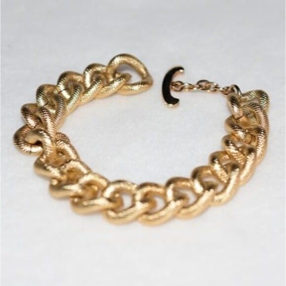 Avon | Jewelry | Avon 97s Vintage Gold Tone Fog Dot Rope Link Chain 8 ...